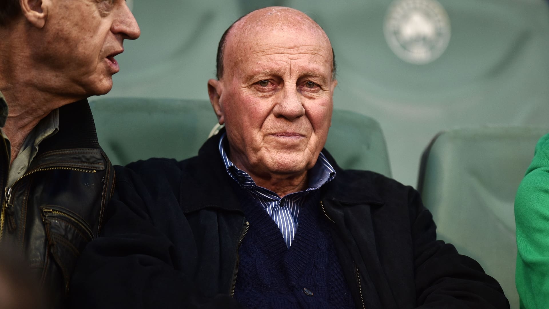 Ανακοπή καρδιάς έπαθε ο θρυλικός Μίμης Δομάζος ενώ περπατούσε στο Χαλάνδρι